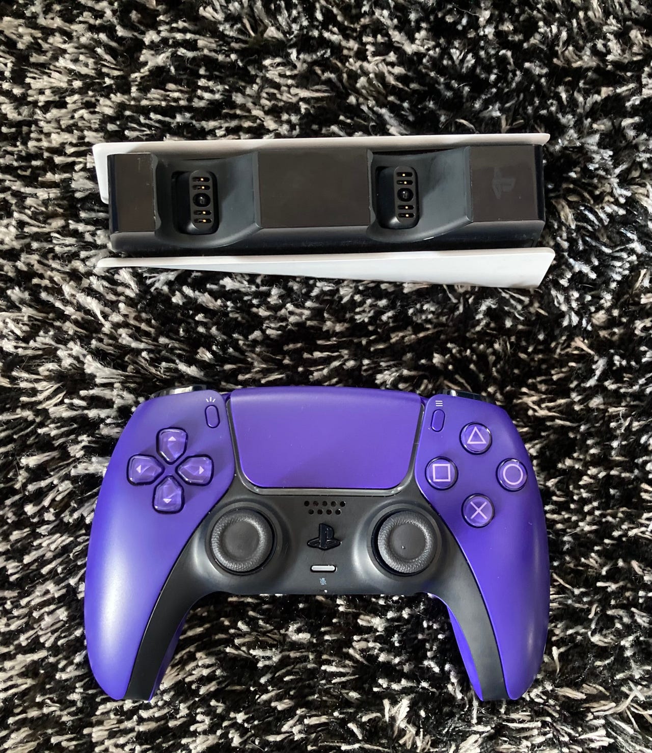 Sony ps5 ohjain ja sony latausasema | Tori