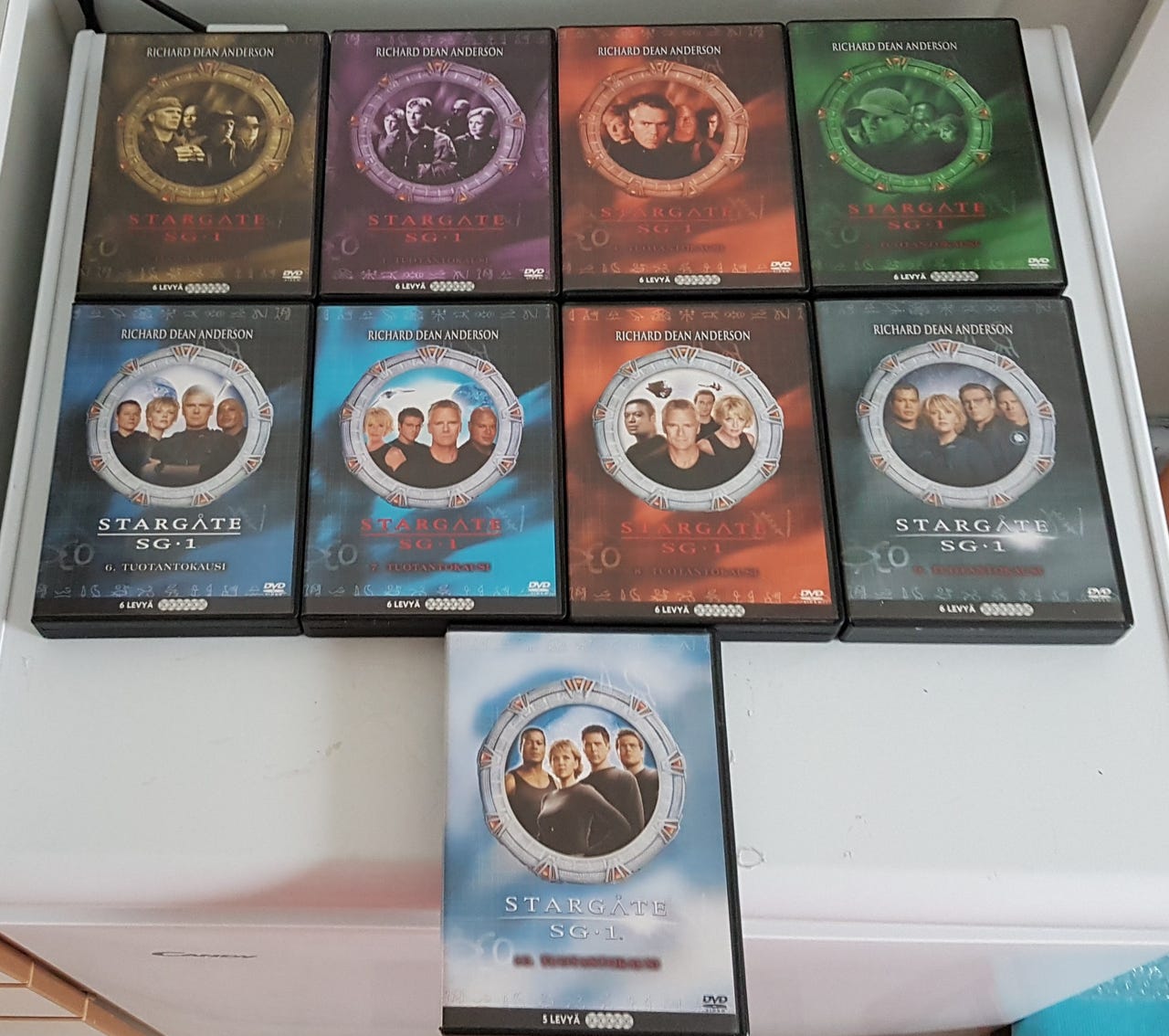 Stargate SG1 kaudet 2 - 10 SUOMIjulkaisuja | Tori