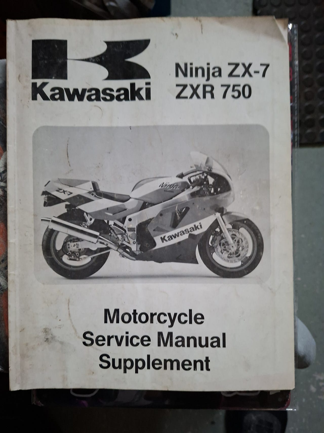 Kawasaki Ninja ZX-7 ZXR 750 moottoripyörän huoltokirja lisäosa | Tori