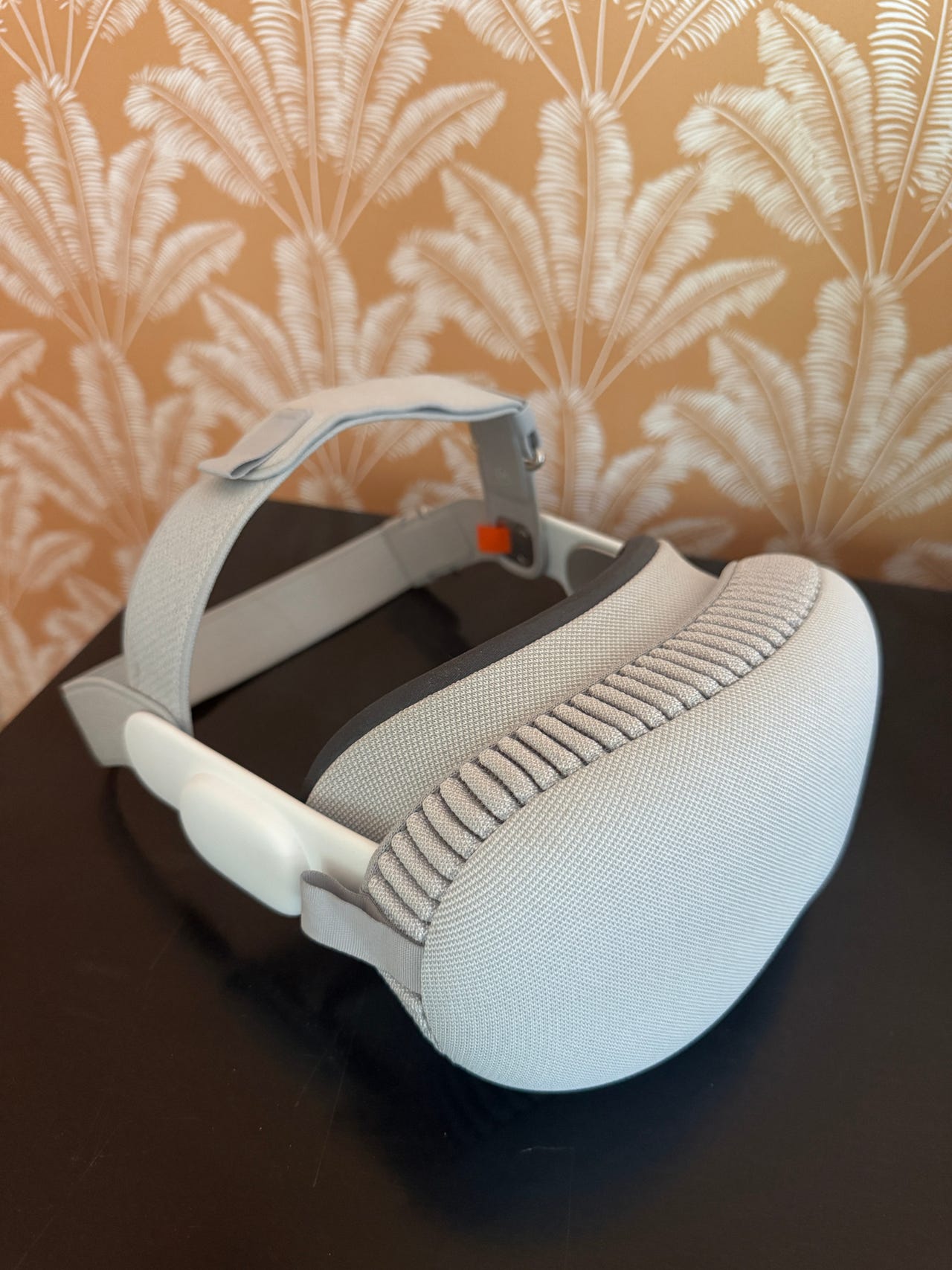 Apple Vision Pro 256 Gt + 2 pantaa ja kova salkku – erinomainen | Tori