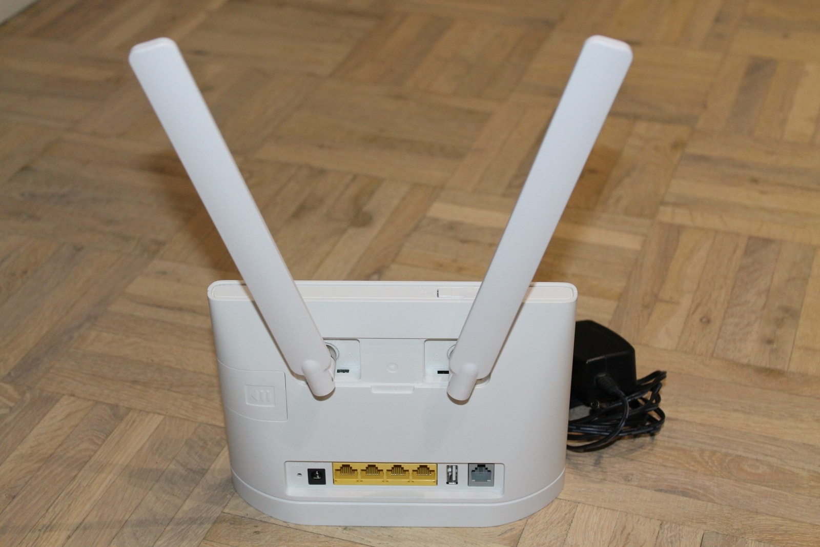 Huawei B315s mobiili reititin modeemi WLAN SIM kortti 4G ...