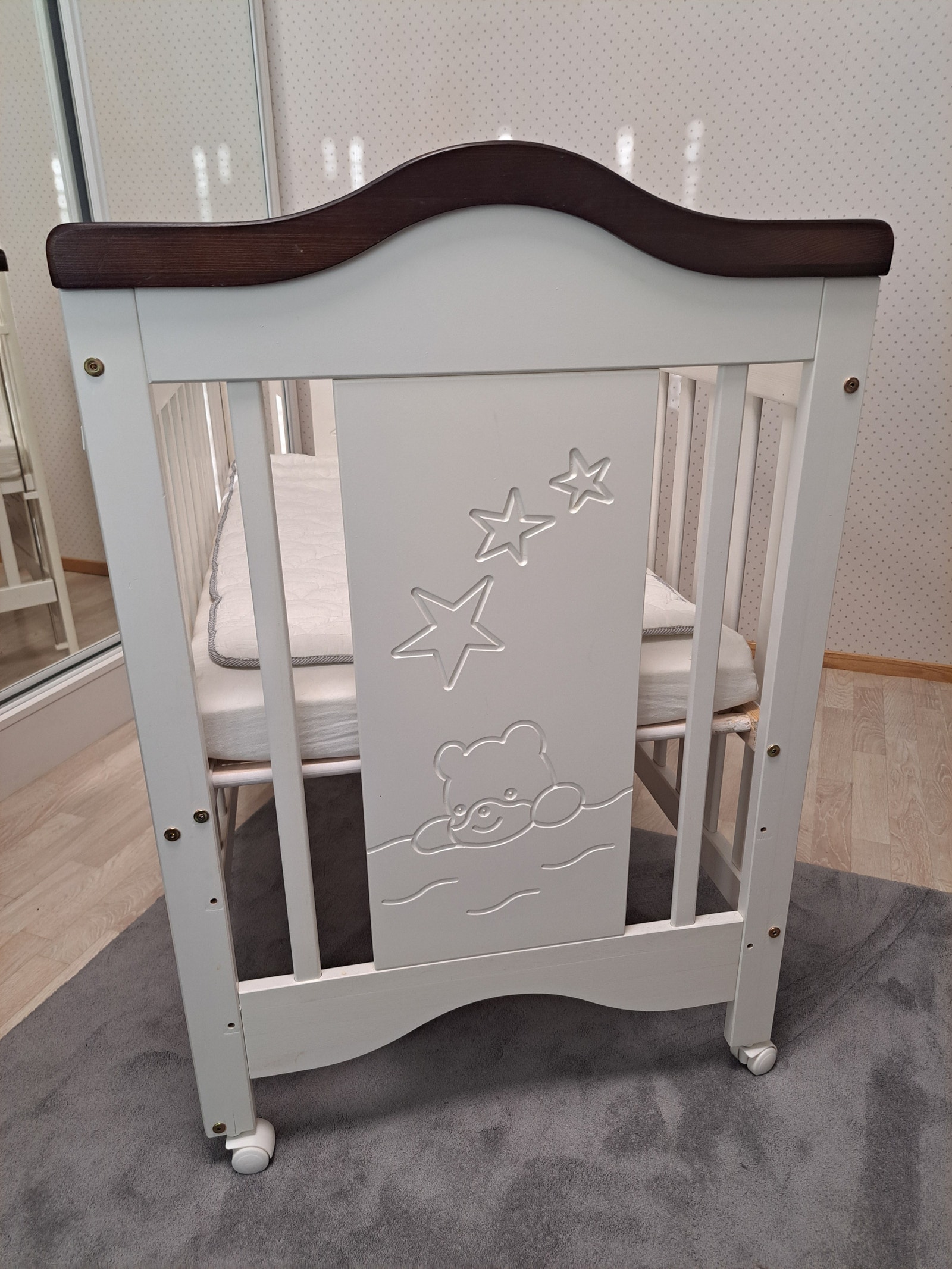 Basson Baby Julia pinnasänky lisäosineen | Tori