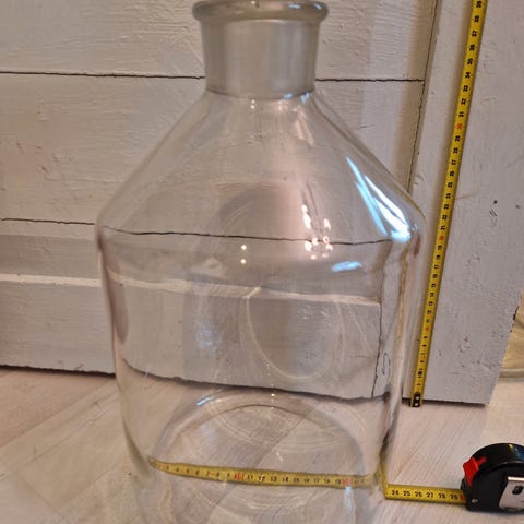 Iso AIV -lasipullo | Tori