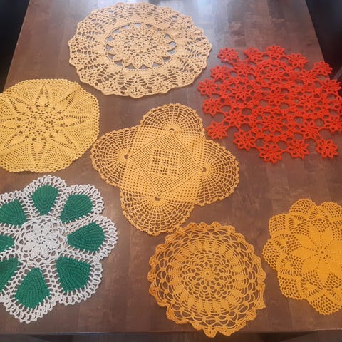 1 ISO / 14 kpl KESKIKOKOISIA / JA 6 kpl PIENIÄ PITSILIINOJA | Tori