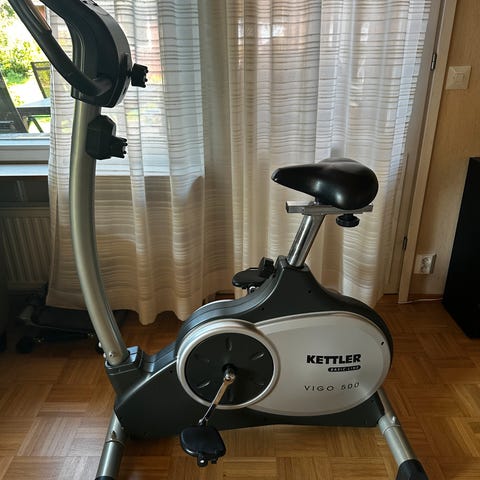 Titan Life Bike Athlete B77 | Tori