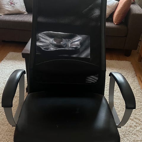 Työtuoli / office chair Markus ikea musta | Tori