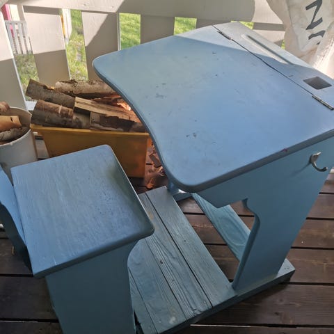 Vanha kyläkoulun pulpetti | Tori