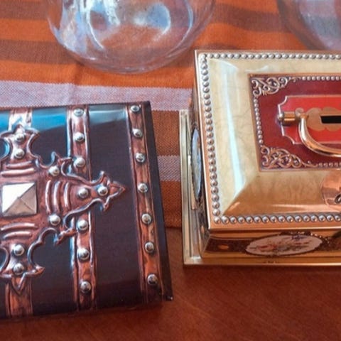 Schraffts metallinen suklaarasia | Tori