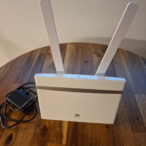 Huawei / DNA Mokkula 4G WLAN E5573Cs | Tori