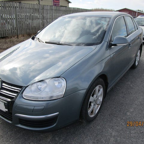 VW jetta 1.6 bensa vm 2006 osia | Tori