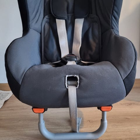 Britax Römer Evolvafix i-Size turvaistuin | Tori