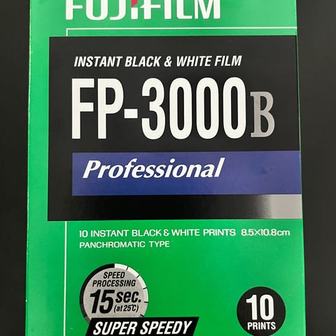 Fujifilm PRO 400h 120 | Tori