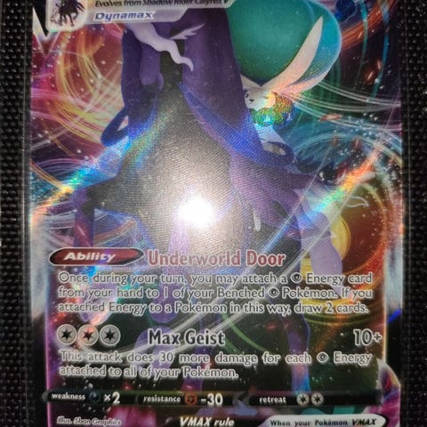 Pokémon Calyrex VMAX keräilykortti 320 HP | Tori