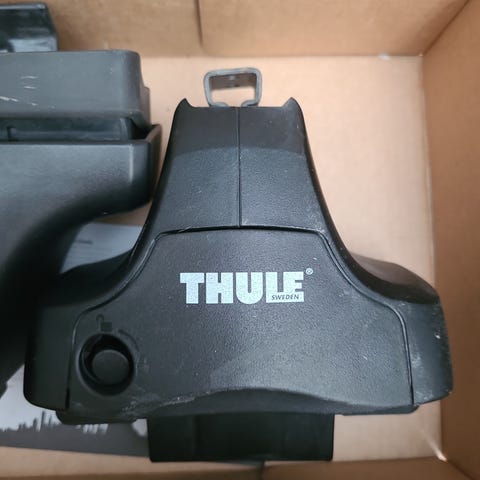 Thule Evo Raised Rail 7104 kattotelinejalat (Varattu) | Tori