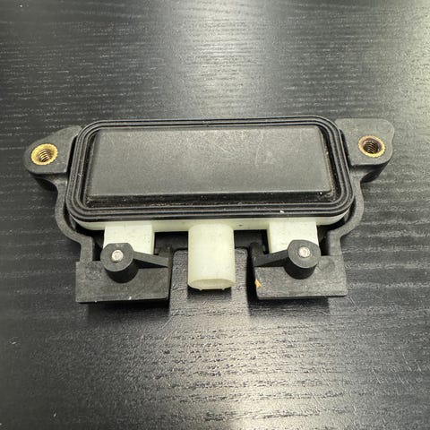 Tesla Model S teline keskikonsoliin | Tori