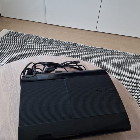 Playstation 3 pelikonsoli YLOD | Tori