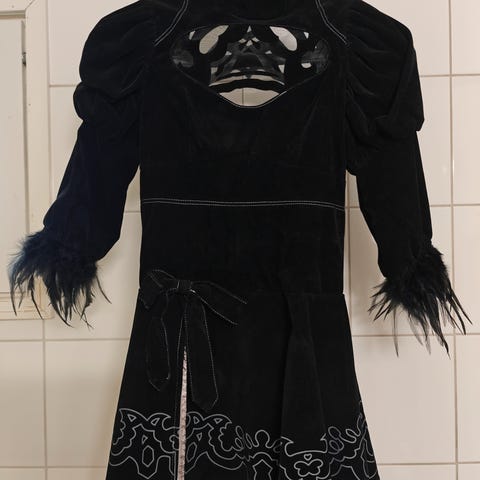 The Witcher Yennefer Cosplay | Tori