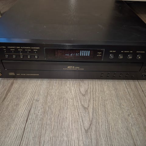 JVC XL - V242 Cd-soitin kaukosäätimellä | Tori