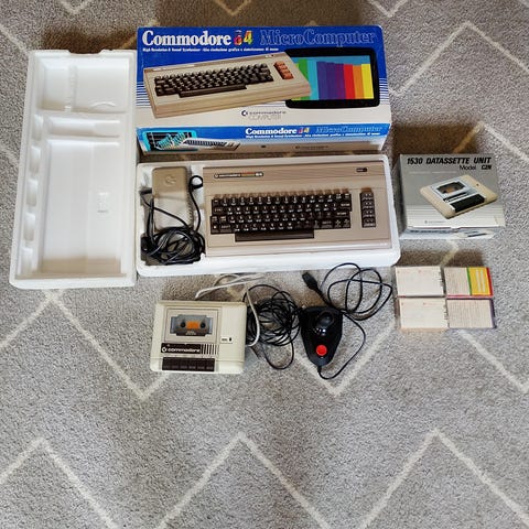Commodore 64 paketti | Tori