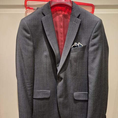 Turo Red Label tummanharmaa puku, koko MB48 | Tori