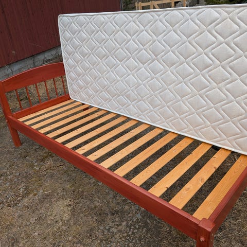 Billund sänky | Tori