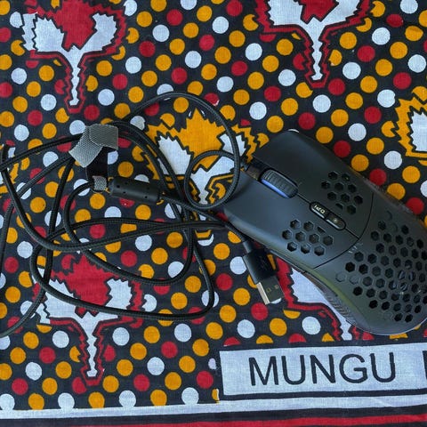 Nos M650 pelihiiri RGB valoilla | Tori