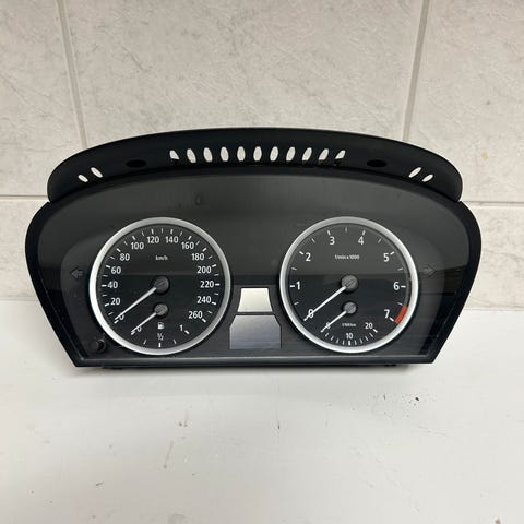 BMW E60 CCC-näyttö | Tori