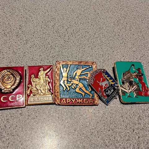 Cccp pinssejä ja rintamerkkejä | Tori