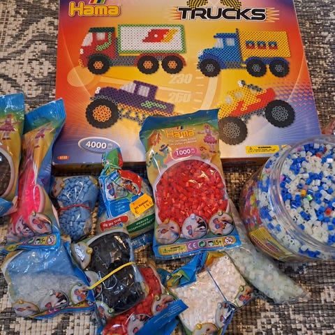 Hamahelmet ja alustoja | Tori