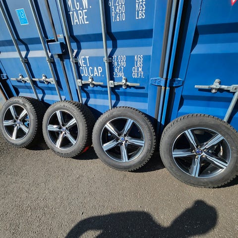 Volvo Ixion Diamond Cut 18" vannesarja kesärenkailla | Tori