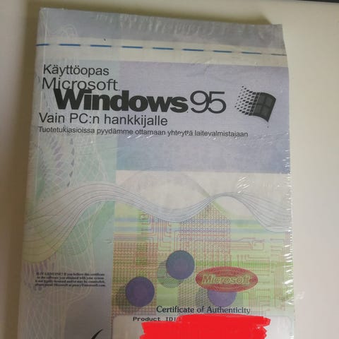 Microsoft Windows 95 CD-ROM | Tori