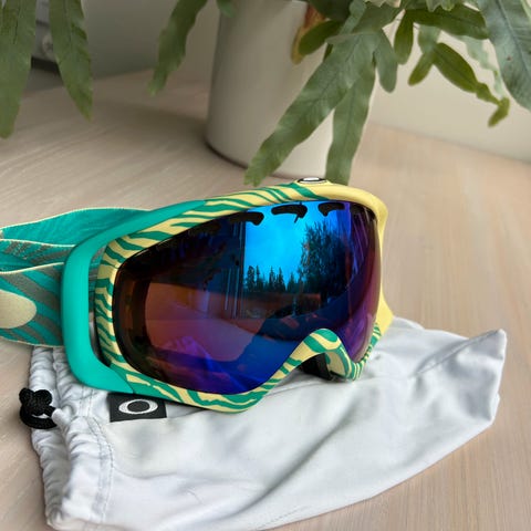 Oakley laskettelukypär | Tori