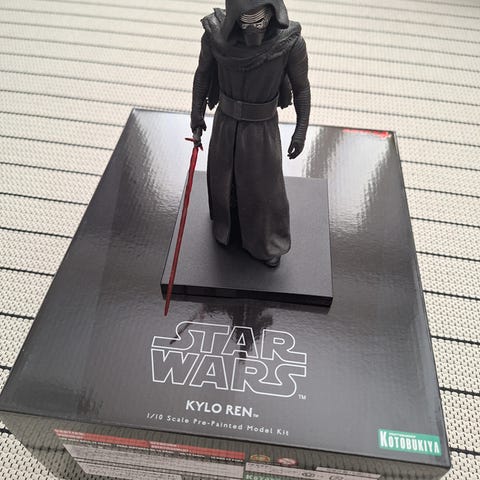 Millenium Falcon pienoismalli | Tori