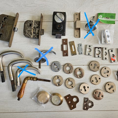 Ulko-oven tiivistelistapaketti 207cm x 4,5 cm x 1,0 cm | Tori