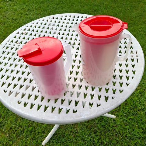 Isot muoviset kannut | Tori