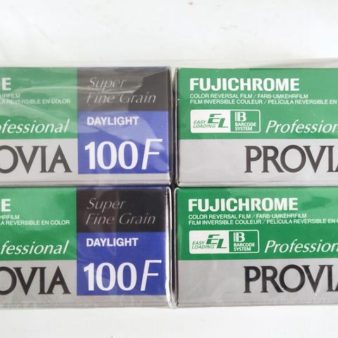 Fujifilm PRO 400h 120 | Tori