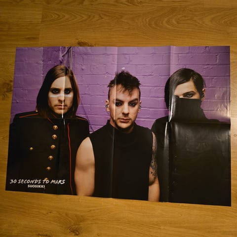 Brad Pitt, Guns n Roses, The Baseballs, Dominic Purcell, Pink yms. | Tori