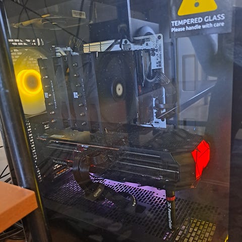 Ostetaan näytönohjain | Tori