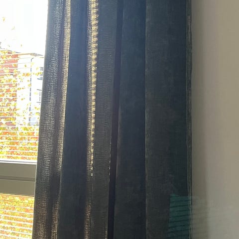 Samettiverho (1 pala) + koukut | Tori