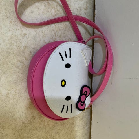 hello kitty kassi | Tori