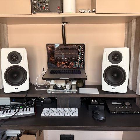 KRK Rokit 5 G3 Wiim Pro Plus Kaiutintelineet | Tori