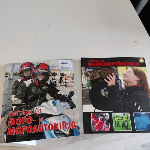 Autokoulun moottoripyöräkirja / Driving School Motorcycle Book | Tori