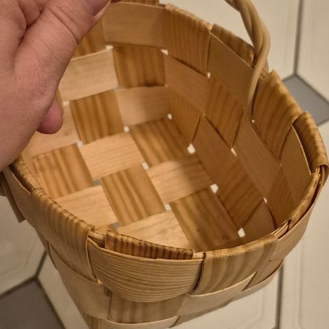 Myydään siisti pärekori | Tori