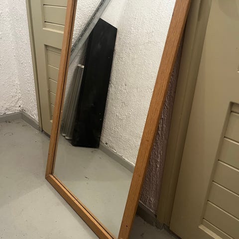 Upea ja iso peili led-valoilla, koko 80x100 | Tori