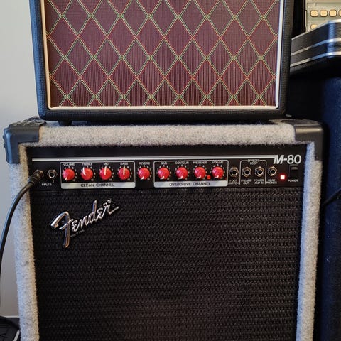 Fender M-80 Sähkökitaravahvistin | Tori