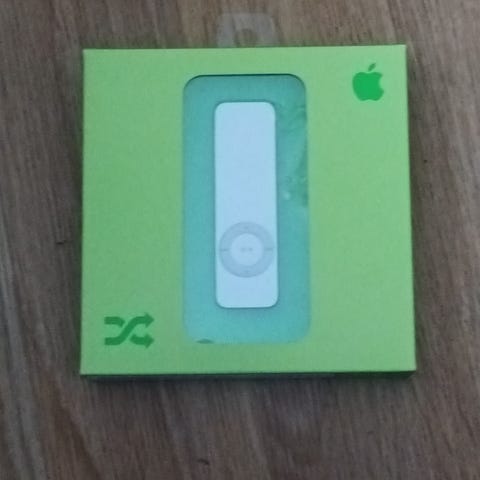 Apple iPod Shuffle 2nd generation | Tori