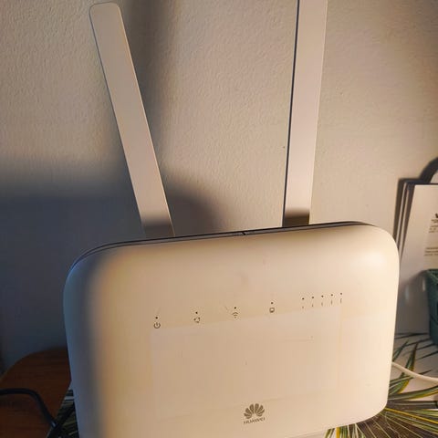 Huawei K562 Mesh -wifi-reititin | Tori