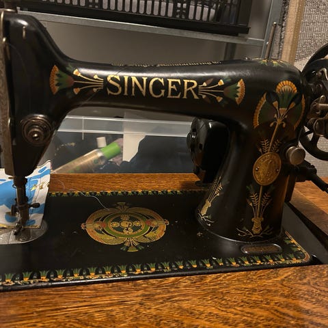 Singer Ompeleva kone | Tori