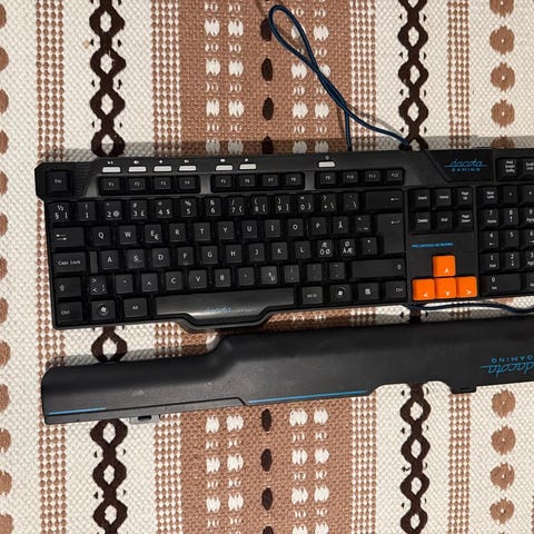 Apache 2 pelinäppäimistö | Tori