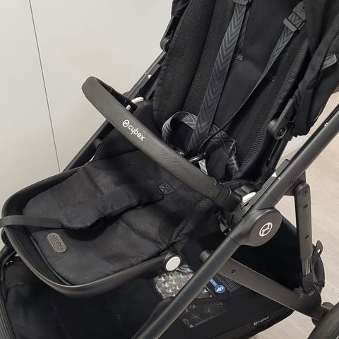 Roan Ivi Cocoa Rose Cold 2 in 1 stroller – €450 (negotiable) | Tori